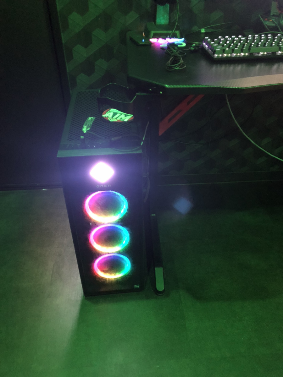 ネットカフェでSteamゲームを遊んでPCスペックのスコアを取ってきた話 - Tech Inside Drecom